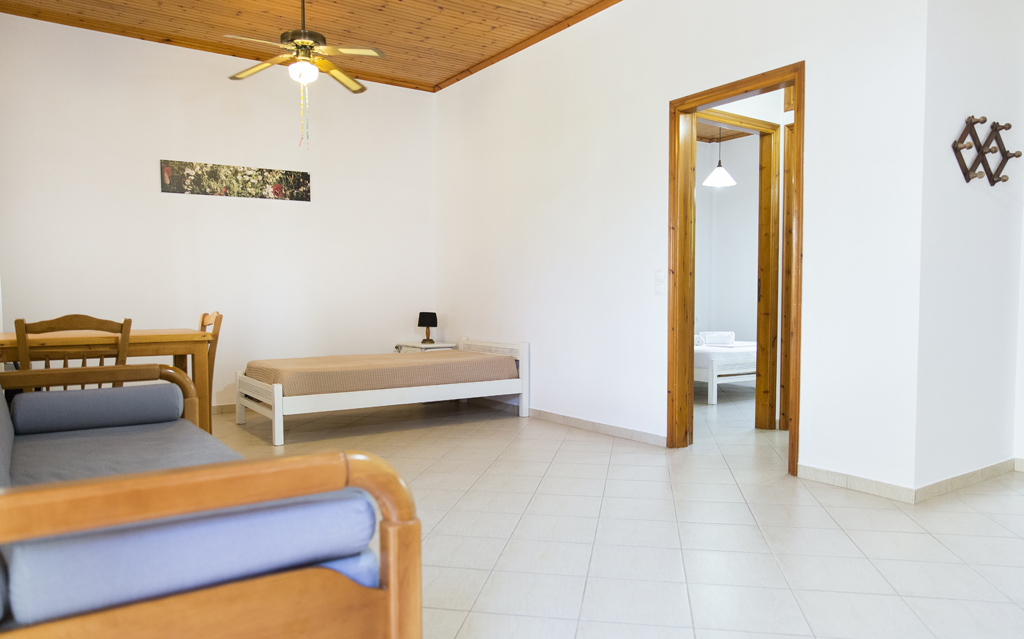 Μονοκατοικίες - Melina Apartments | Επιπλωμένα Διαμερίσματα, Μεθώνη ...
